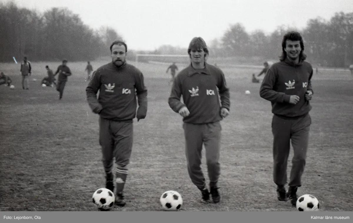 Målfarligast i KFF. Framifrån: Johnny Erlandsson, Peter Karlsson och ...