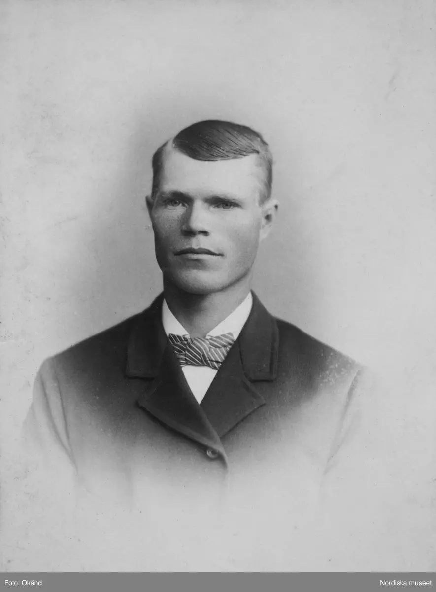 Porträttfotografi av Johan Alfred Karlsson, torparson från Norra ...