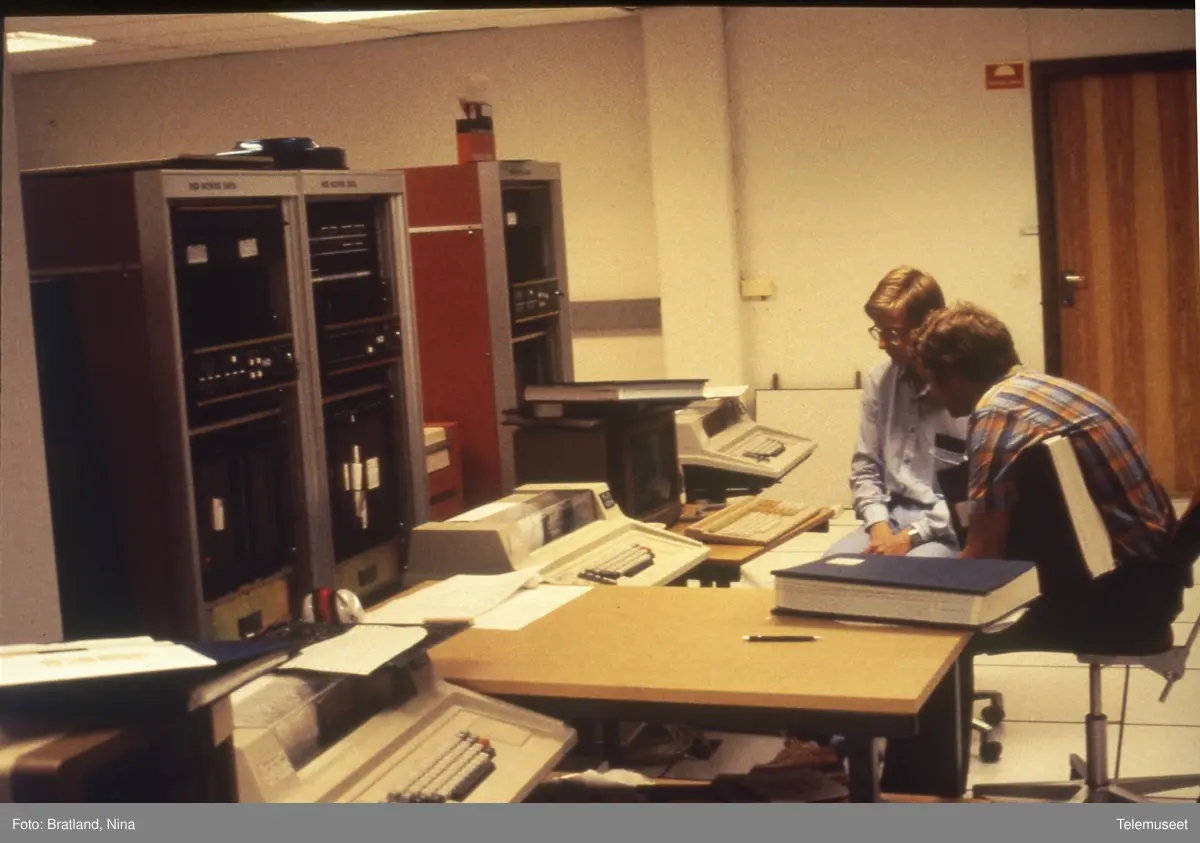 Datamaskiner arbeidssituasjon Norsk Data - Norsk Teknisk Museum ...
