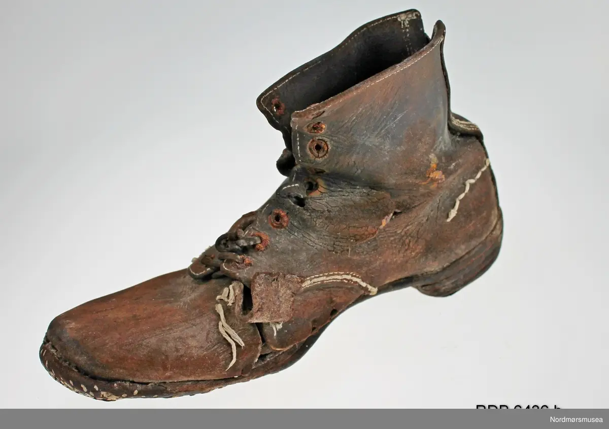 Sko - Stiftelsen Nordmøre Museum / DigitaltMuseum