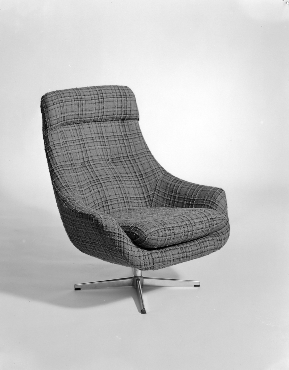 Lenestol/ svingstol. - Møbelmuseet / DigitaltMuseum