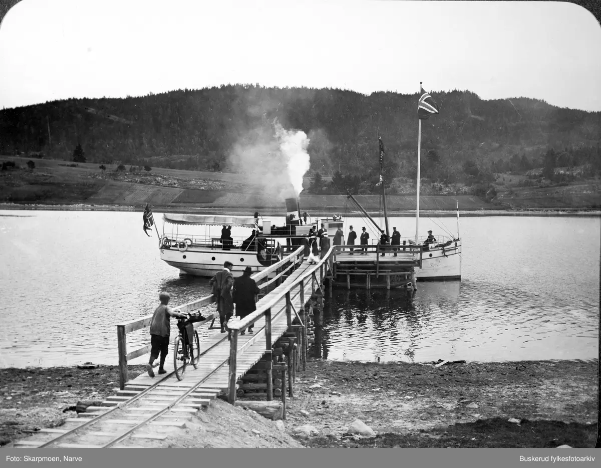 Flesaker, tidligere stoppested på Sørlandsbanen, Øvre Eiker kommune ...