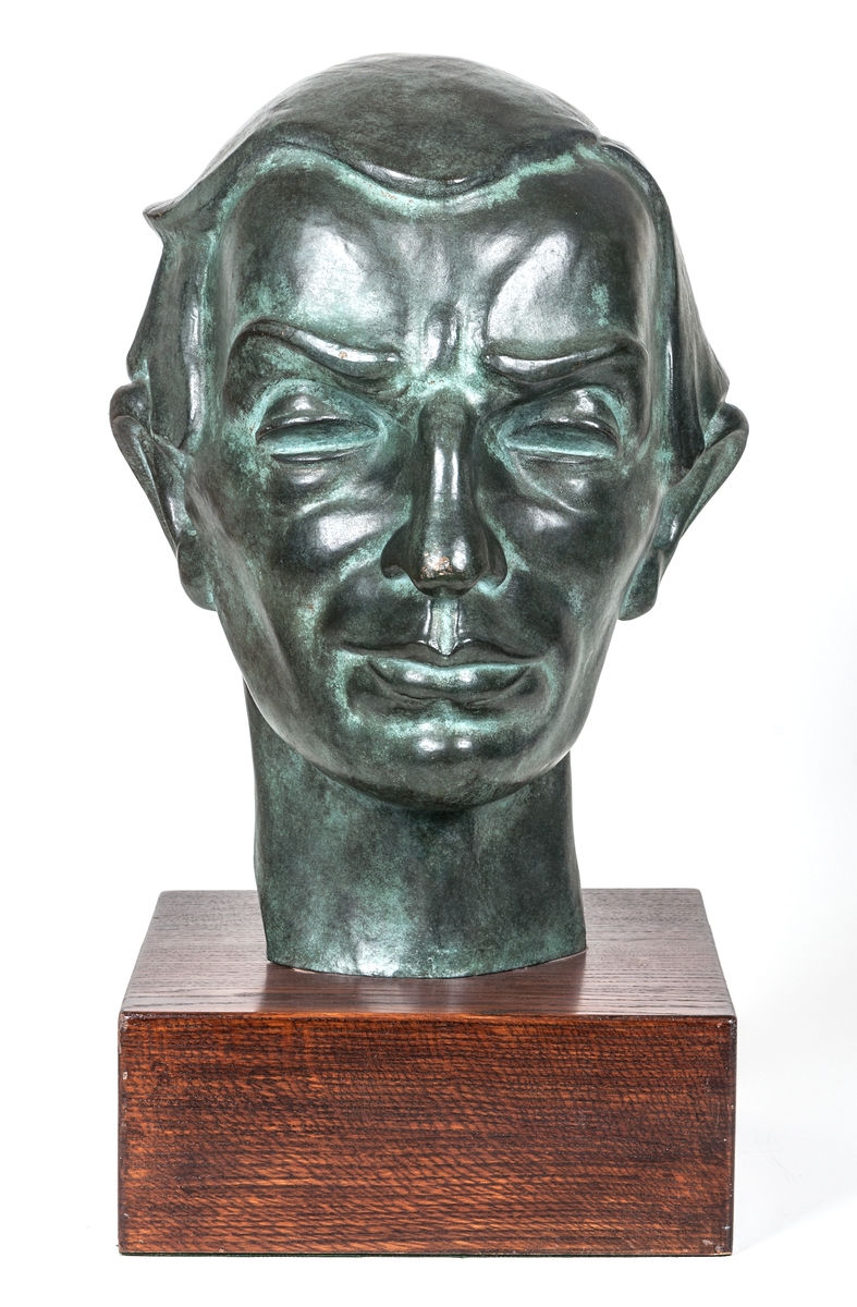 Prästen [Skulptur] - Länsmuseet Gävleborg / DigitaltMuseum