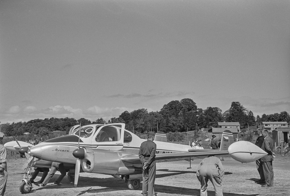 Flystevne på Lade flyplass. Morava - Museene i Akershus / DigitaltMuseum