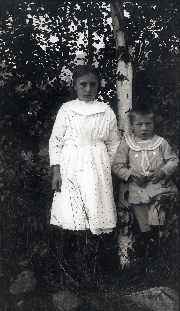 Gunnhild Helene Olavsdotter Tveiten ( Nordahl) og Olav Arnel Olavsson ...