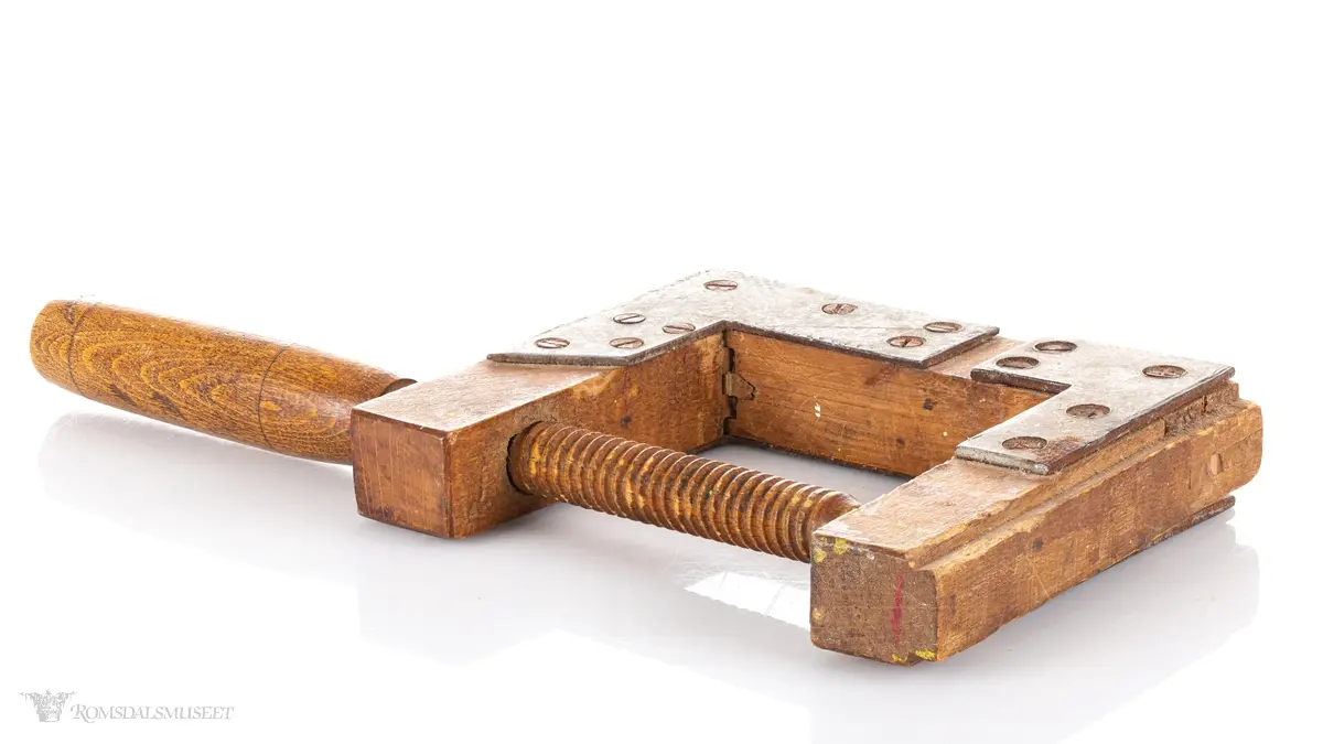 Tvinge - Romsdalsmuseet / DigitaltMuseum