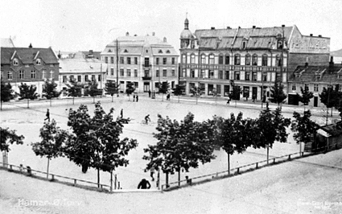 Postkort, Hamar, Østre torg, krysset Grønnegate, Håkons gate ...