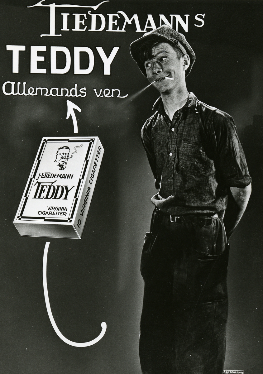 Avfotografert plakat med reklame for Teddy sigaretter. - Stiftelsen ...