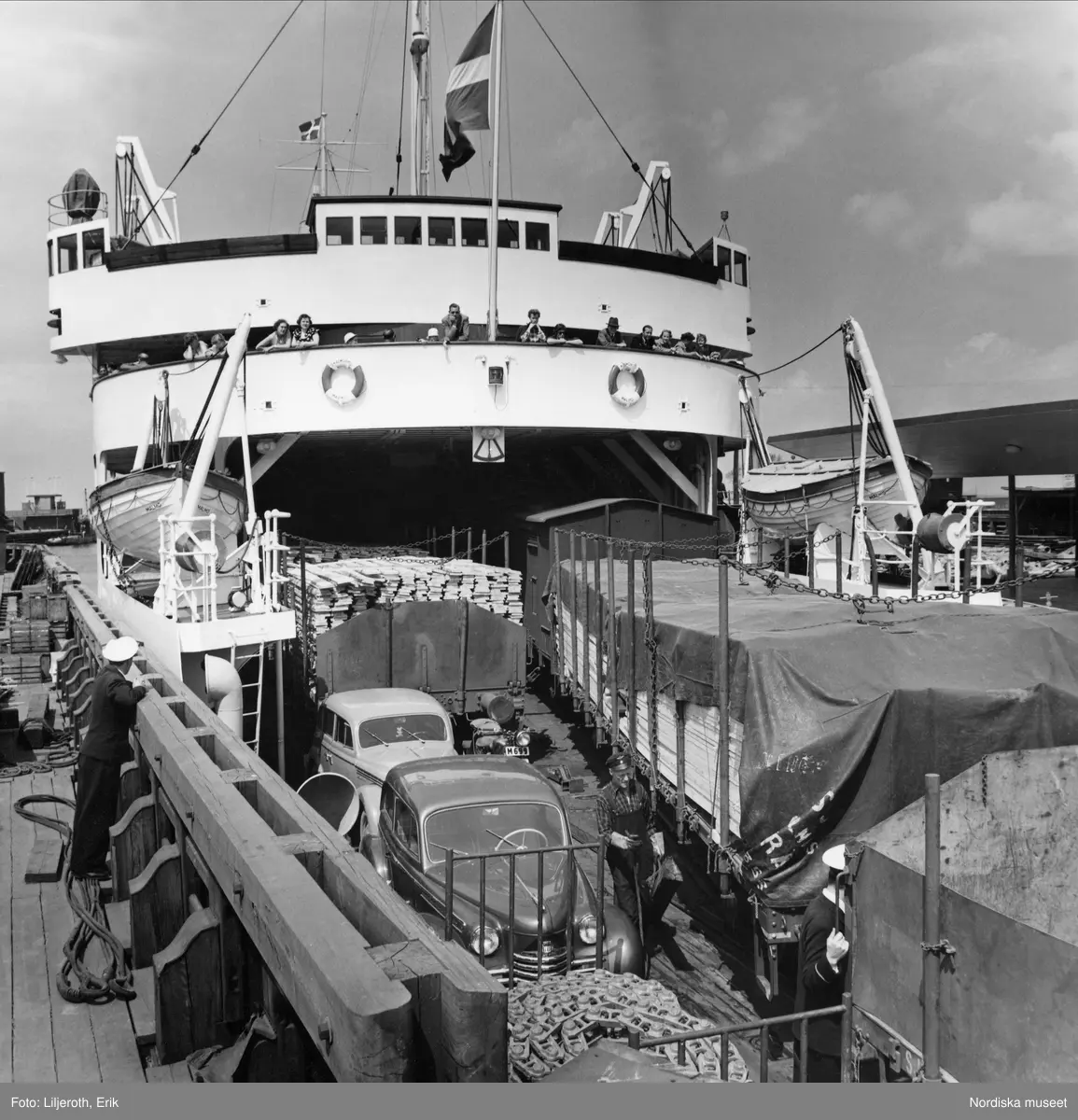 Lastfartyg i Malmö hamn - Nordiska museet / DigitaltMuseum