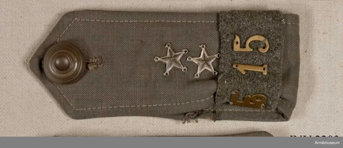 Axelklaff m/1923-39 - Armémuseum / DigitaltMuseum
