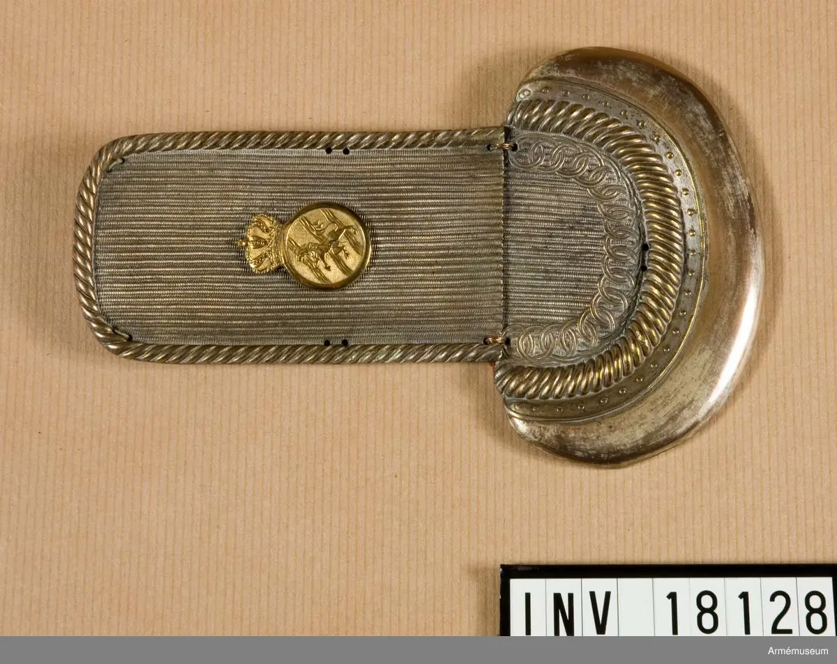 Epålett m/1824 - Armémuseum / DigitaltMuseum