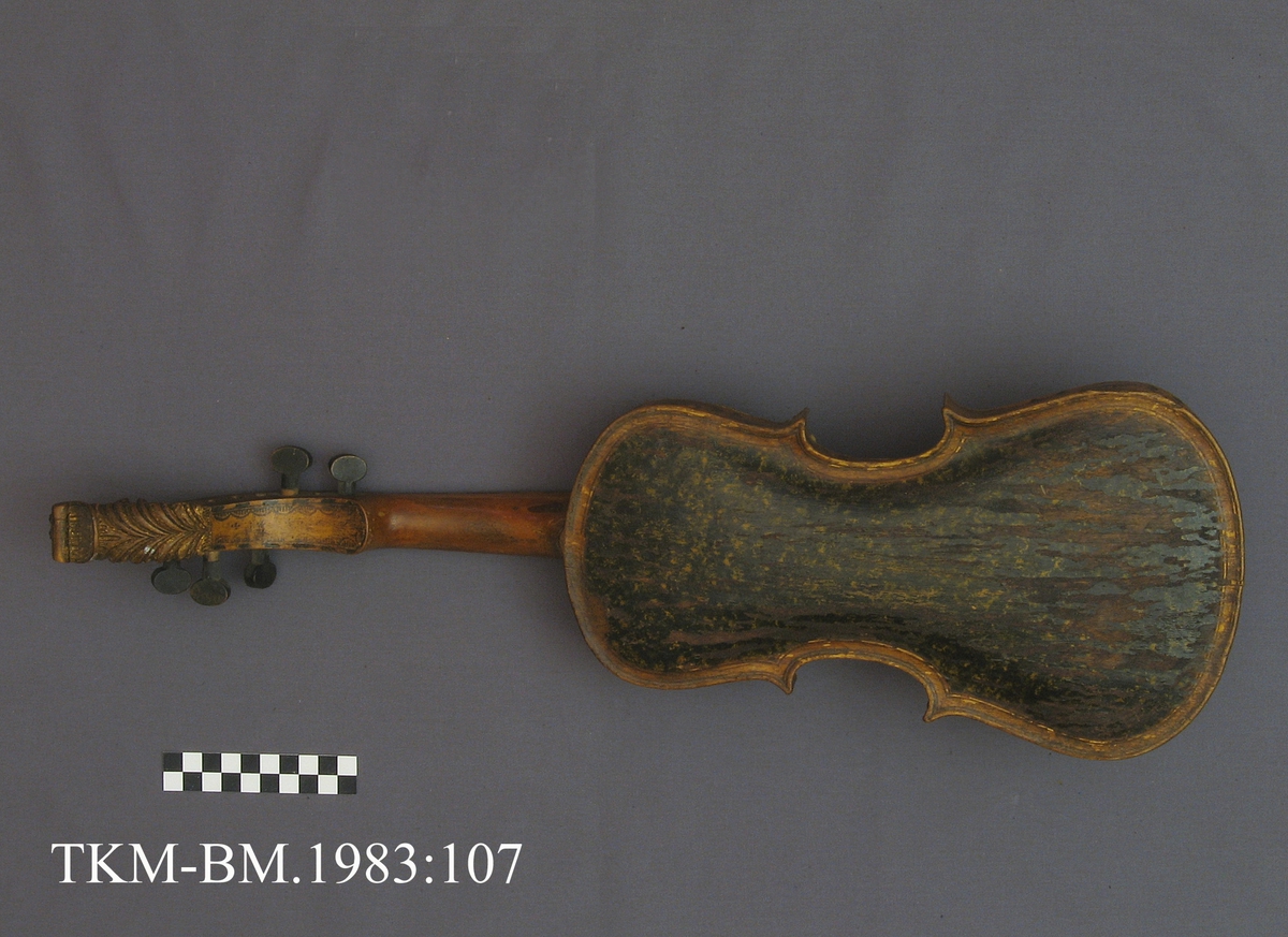 Hardingfele - Telemark Museum / DigitaltMuseum