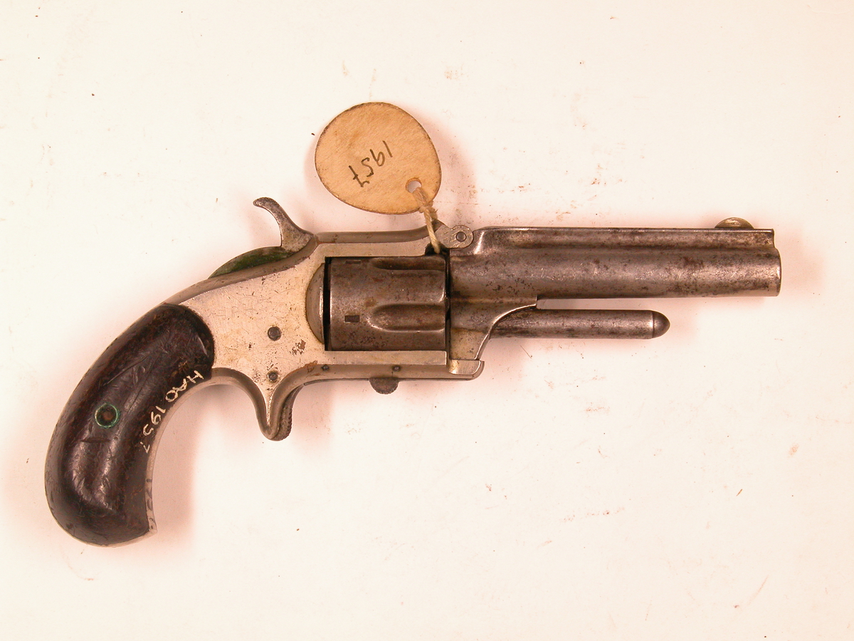 Revolver .32 Derringer Philadelfia - Forsvarets museer / DigitaltMuseum