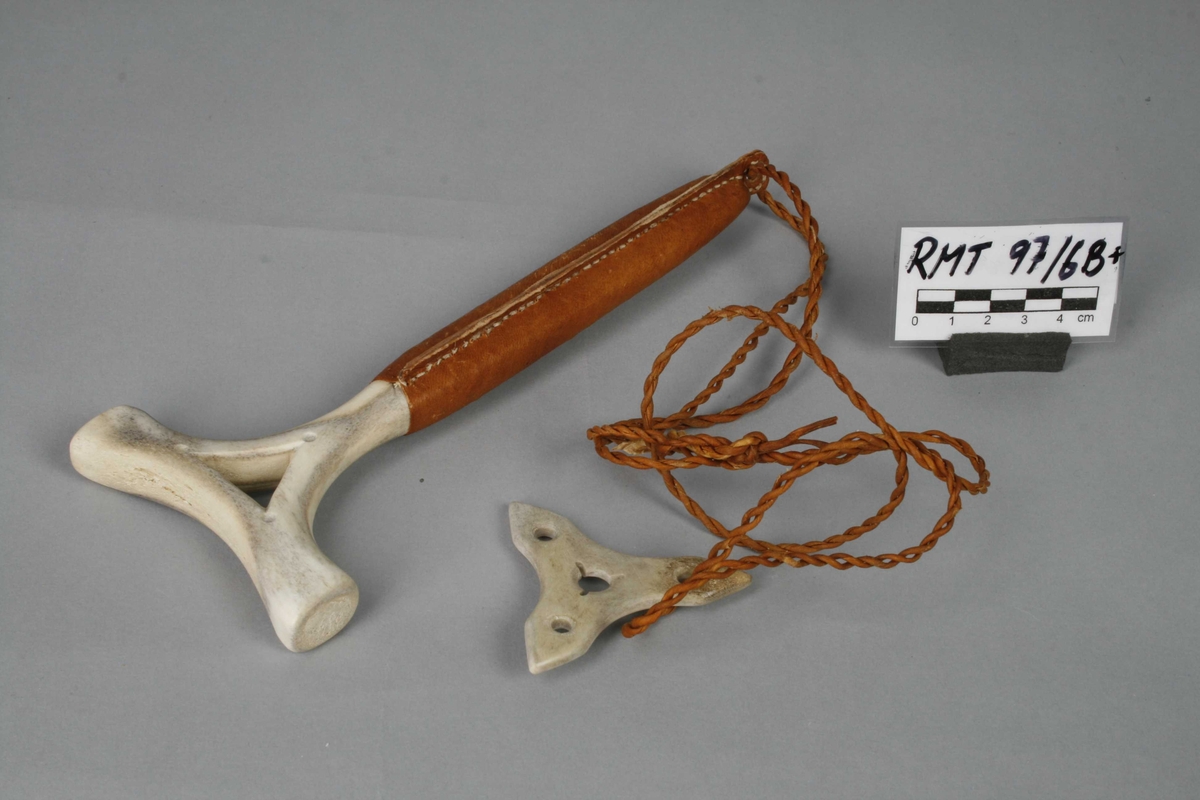 Runebomme - Ringve Musikkmuseum / DigitaltMuseum