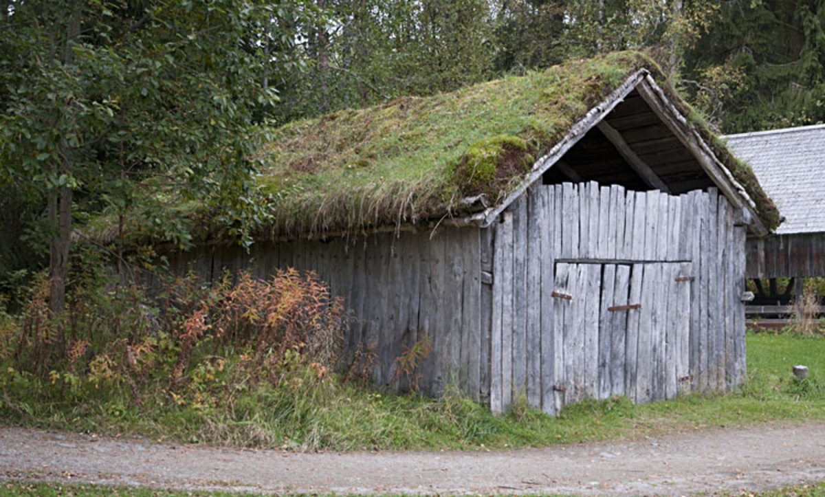 Naust - Anno Norsk skogmuseum / DigitaltMuseum