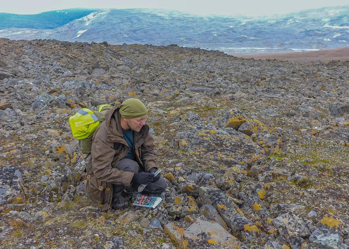 Archaeology of Arctic Aviation - Svalbard Museum